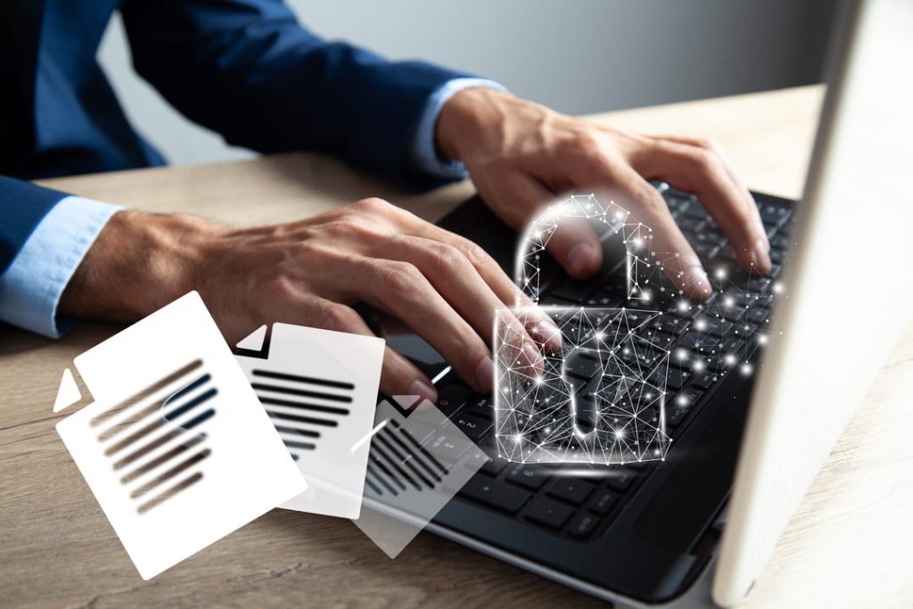 Falsidade ideológica: o que é, como identificar e prevenir